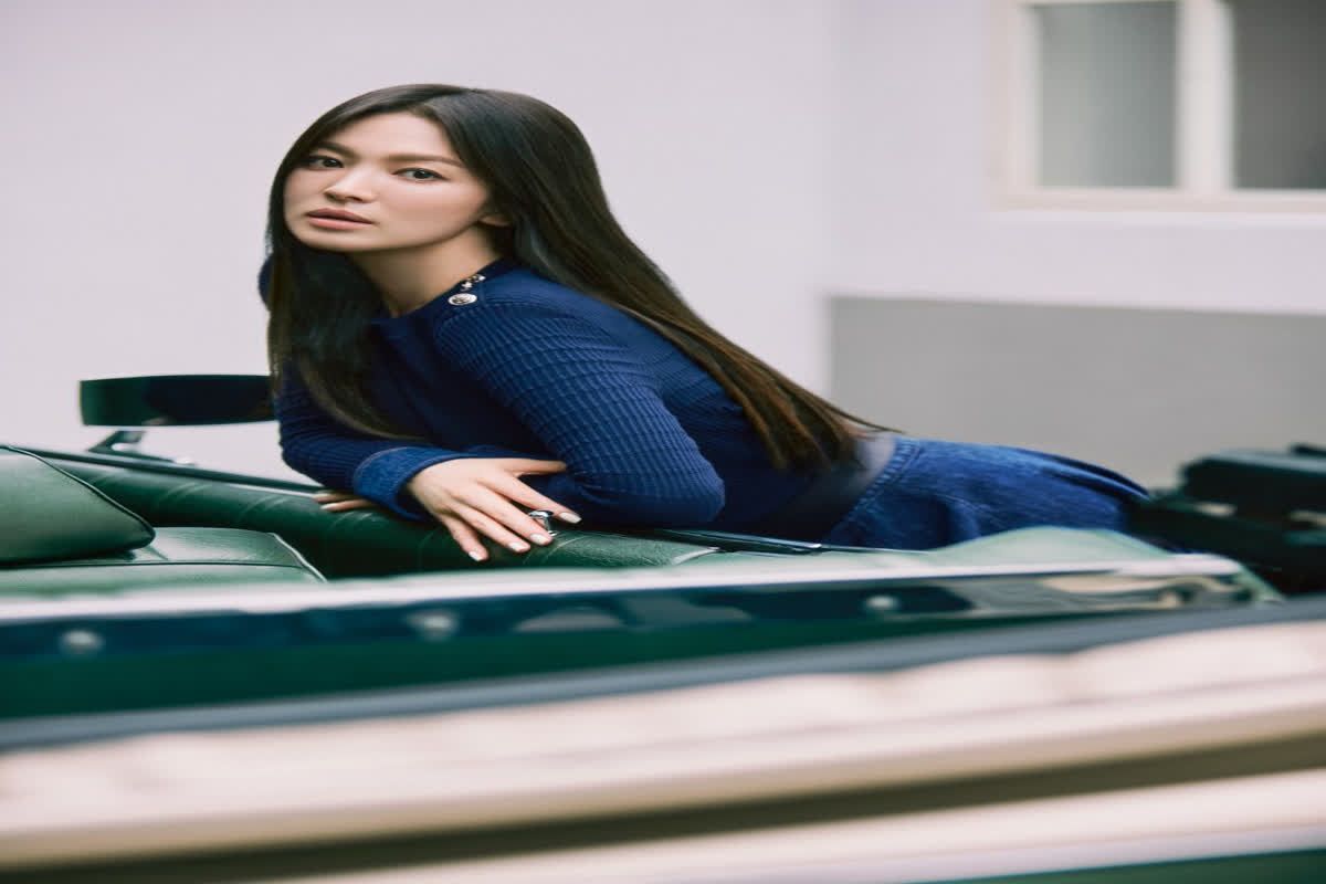 미샤(MICHAA) X 송혜교 23 PRE-FALL 캠페인 2차 화보 패션 트렌치코트부터 셋업, 투피스까지 존예 - 네이트뷰