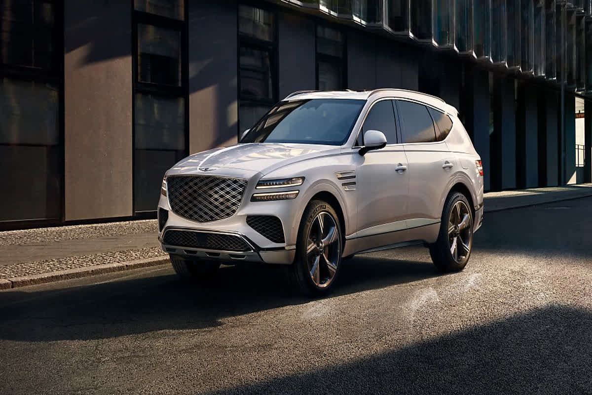 제네시스 GV80 부분변경 모델 공개 "고급스러운 디테일 추가" - 네이트뷰