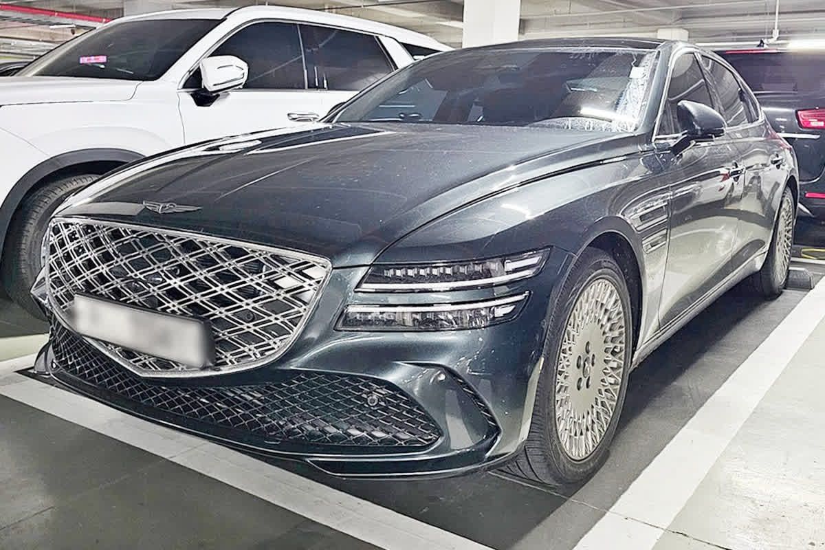 ‘벤츠? 취소하자..’ 실물 포착된 신형 G80, 아빠들 취향 제대로 겨냥 - 네이트뷰