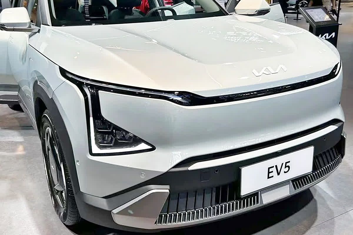 기아 또 폭망했다?.. ‘2,700만 원’ EV5, 中 판매량 진짜 난리 난 상황 - 네이트뷰