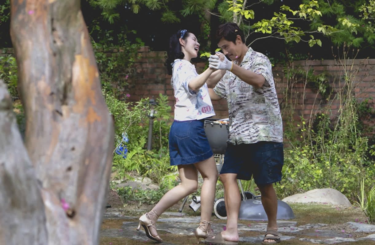 박찬욱 감독과 만나 ‘춤추는’ 이병헌·손예진의 ‘이색’ 왈츠 - 네이트뷰