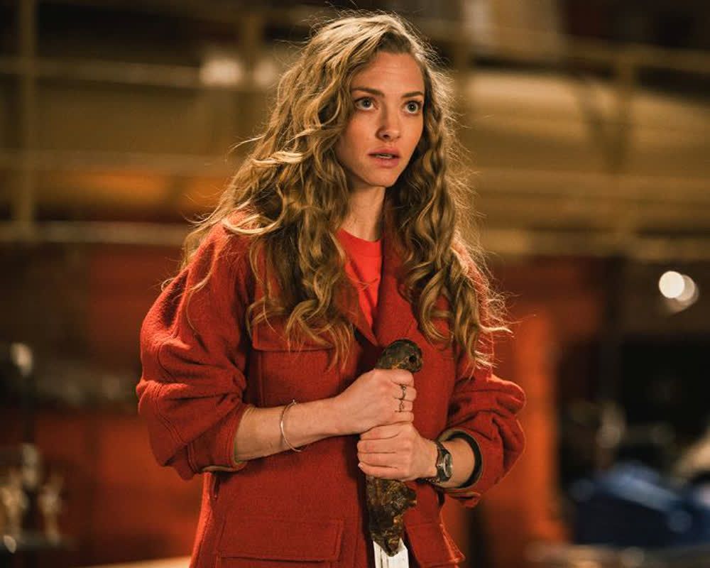 [오늘 뭘 볼까] 아만다 사이프리드의 카리스마..영화 ‘세븐 베일즈’ - 네이트뷰